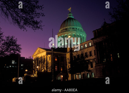 USA, Mississippi, Mississippi State Capitol at night; Jackson Stock ...