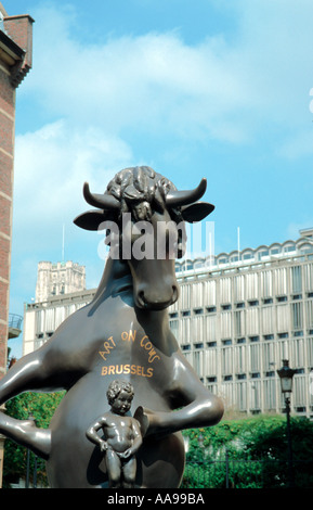Famous Manneke pis statue in Brussels Stock Photo - Alamy