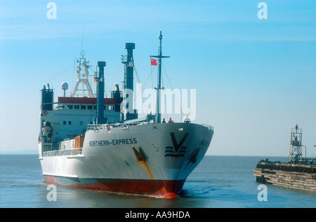 Ship Entering Newport Docks South East Wales Stock Photo - Alamy