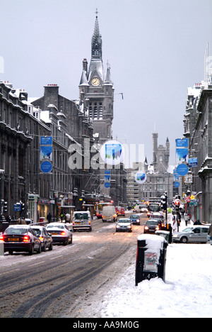 A Heavy Snowfall Union Street Aberdeen Scotland Stock Photo - Alamy