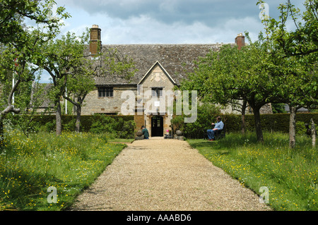 Sulgrave Manor, the ancestral home of George Washington, Sulgrave ...