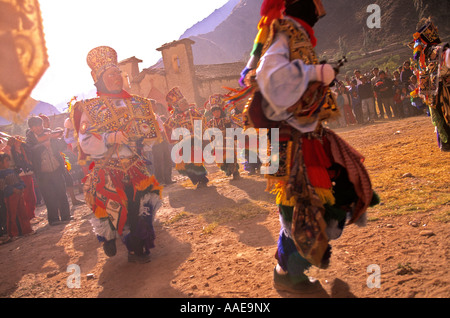 Traditional Inca Dancers in costume, Inca terraces of Moray, Cusco ...