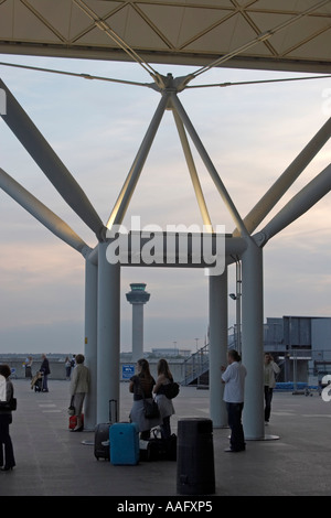 Stanstead Airport terminal building entrance canopy roof steelwork ...