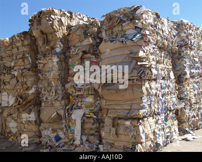 recycled bales of waste paper awaiting shipping to be pulped Stock ...