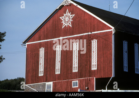 Barn with hex sign on the side of the road. New York USA Adirondack ...