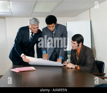 1970 1970s 6 BUSINESS PEOPLE CONFERENCE TABLE MEETING CONFERENCES MEN ...