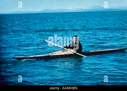 1960s KOTZEBUE ALASKA INUIT MAN ESKIMO HOLDING SKIN KAYAK PADDLE ...