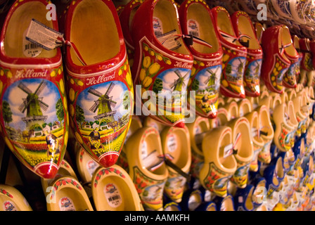 Souvenier shop, Amsterdam, the Netherlands Stock Photo: 73898067 - Alamy