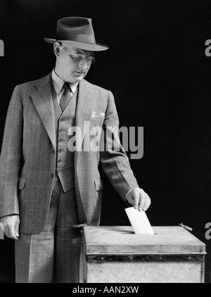 Citizens exercise their voting rights in voting at Polling Station 08 ...