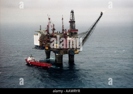 Statoil oil drilling platform Gullfaks A in the North Sea Stock Photo ...