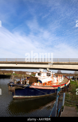 Boat Mooring At Beccles,Suffolk,Uk Stock Photo - Alamy