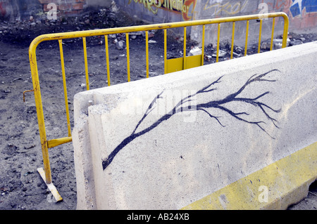 graf graffiti branch orgqanic concrete barrier nature natural buidling ...