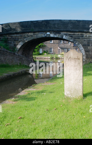 UK, England, Cheshire, Stockport, Marple, circular bridge at junction ...