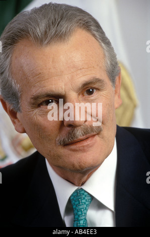 Francisco Labastida presidential candidate from the PRI party in the ...