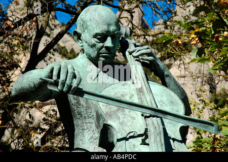 Statue of the cellist Pablo Casals, Montserrat, Catalonia, Spain Stock ...