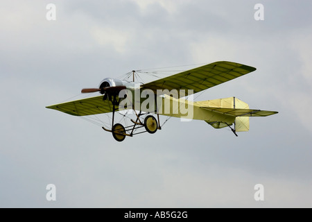 An old edwardian flying machine the 1912 Blackburn The oldest flying ...