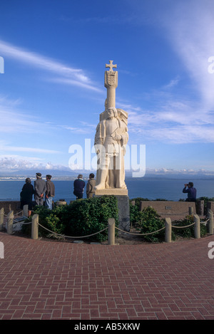 Statue honoring Juan Rodriguez Cabrillo at Cabrillo National Monument ...