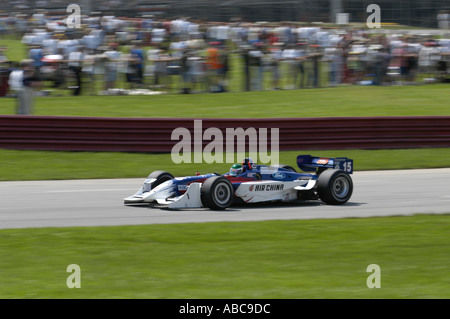 Darren Manning races his Walker Racing Reynard Ford Cosworth at the ...