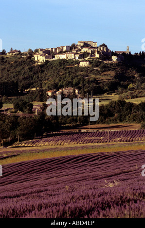 The Provence village of Vacheres Stock Photo - Alamy