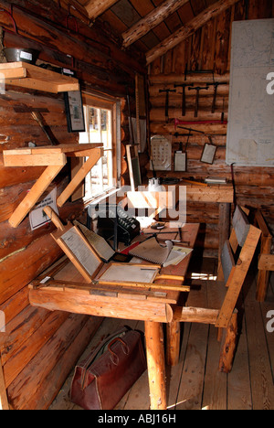 Traditional lumberjack wooden house, North of Quebec Stock Photo - Alamy