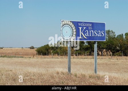 Entering Kansas state sign in United States Stock Photo - Alamy