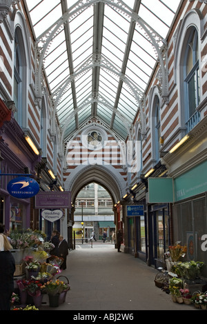 victorian shopping arcade Hull Stock Photo - Alamy