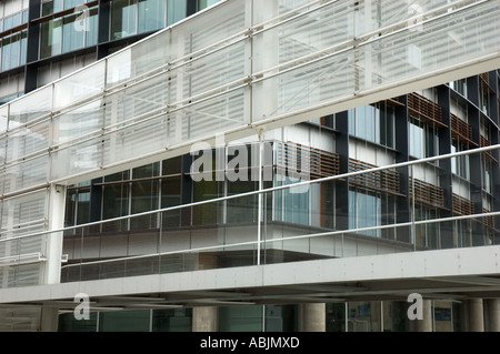 The Point, Paddington Basin, London office block designed by Terry ...