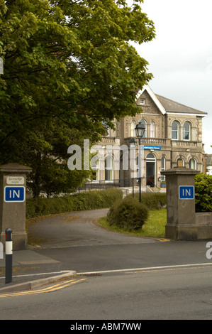 Aldrington House NHS Centre Stock Photo - Alamy