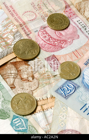 Cyprus pounds Bills and coins money Stock Photo - Alamy