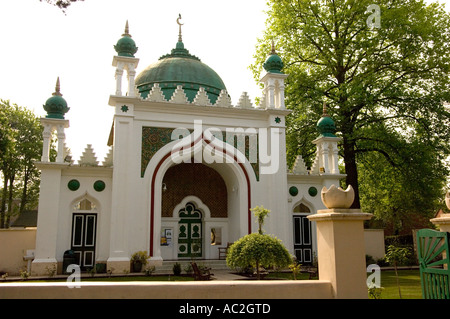 The Shah Jehan Mosque in Woking, Surrey, England Stock Photo - Alamy