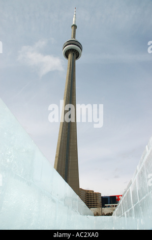 Toronto needle. CN Tower spire piercing blue sky of Toronto Stock Photo ...