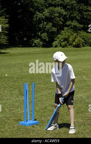 kids cricket quick cricket sports Stock Photo - Alamy