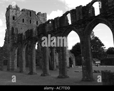 Llanthony Abbey Wales UK 2004 Stock Photo - Alamy