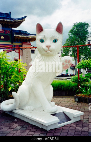 Great Cat statue of Kuching, Sarawak Stock Photo - Alamy