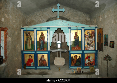 Interior of a little Greek orthodox chapel Stock Photo - Alamy