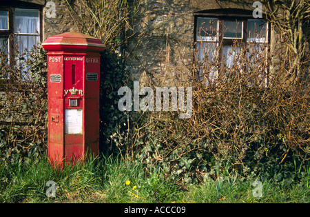 Victorian letter box Holwell Dorset England UK Stock Photo: 838663 - Alamy