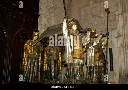 Sepulchre tomb coffin of Christopher Columbus sepulcro de Cristobal ...