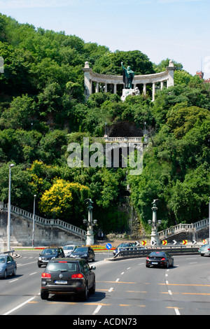 The Monument to Bishop Gellert Stock Photo - Alamy