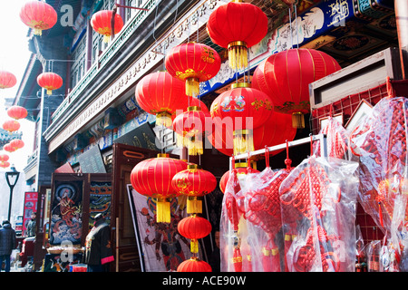 Chinese lunar new year background with fresh tangerine, red envelope ...