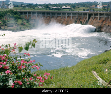 OWEN FALLS DAM HYDRO ELECTRIC POWER STATION JINJA UGANDA AFRICA Stock ...