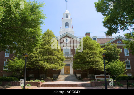 USA, Delaware, Dover, Legislative Hall, Delaware State House, dawn ...