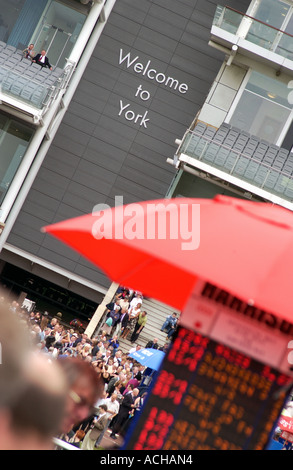 'Welcome to York' (3) - York Racecourse Stock Photo - Alamy