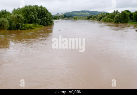 The River Severn in flood at Haw Bridge, Tirley, Gloucestershire ...