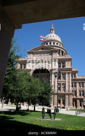 Goddess of Liberty statue Texas State Capitol building Austin USA Stock ...