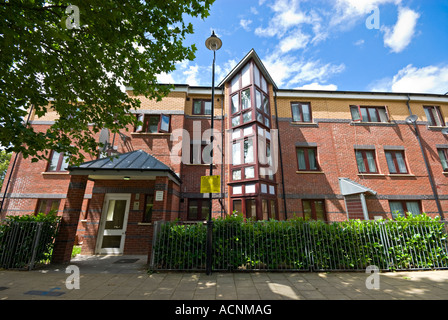 NIGHTINGALE ESTATE HACKNEY LONDON Stock Photo - Alamy
