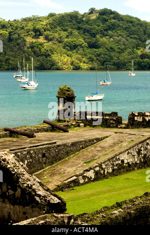 Old Spanish fort cannon at Portobello, Panama Stock Photo - Alamy