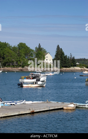 Round Pond harbor, Maine, USA on an early summer morning with blue ...