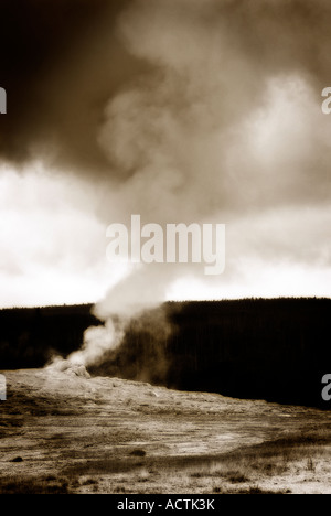 The most famous Geyser Old Faithful exploding, Yellowstone National ...