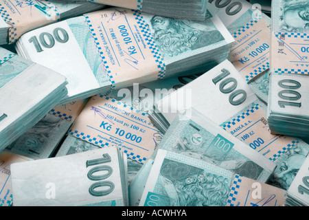 CZECH CURRENCY 100 KORUNA BILLS Stock Photo - Alamy