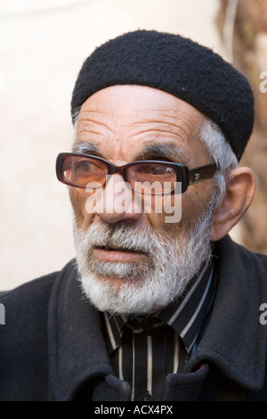 Tripoli, Libya. Libyan Man Wearing Traditional Holi (Cloak) and Tagiyah ...